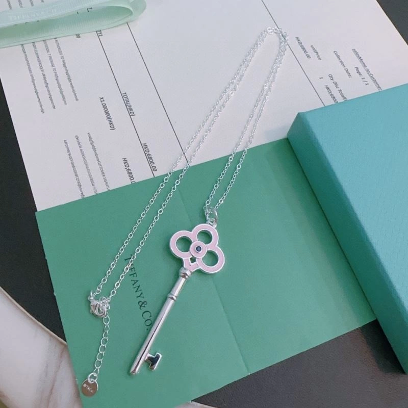 Brand-authenticated Tiffany Necklaces