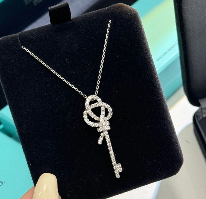 Economical Tiffany Necklaces
