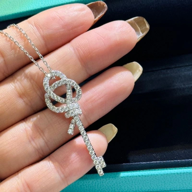 Economical Tiffany Necklaces
