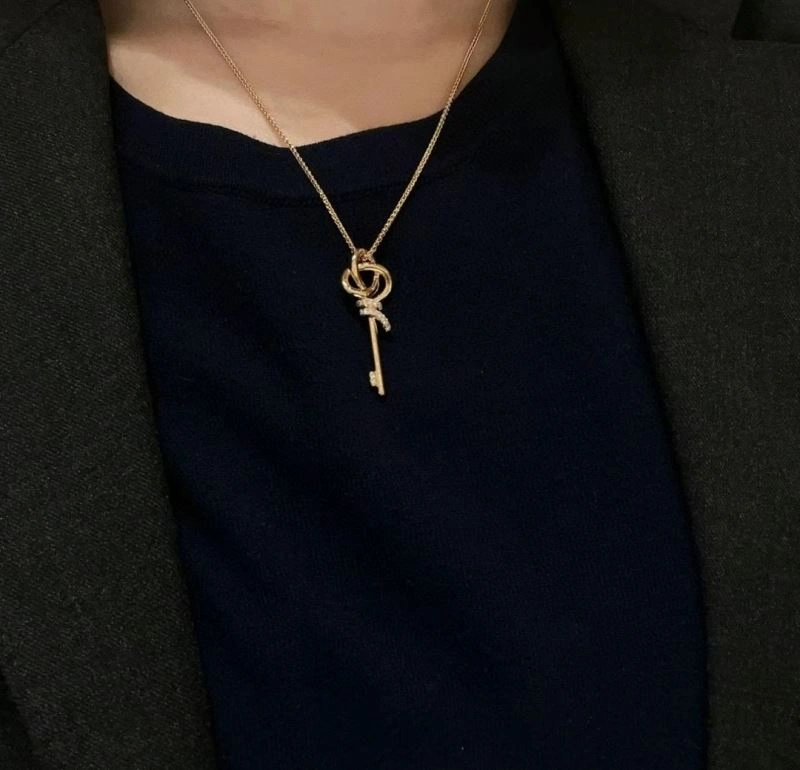 Economical Tiffany Necklaces