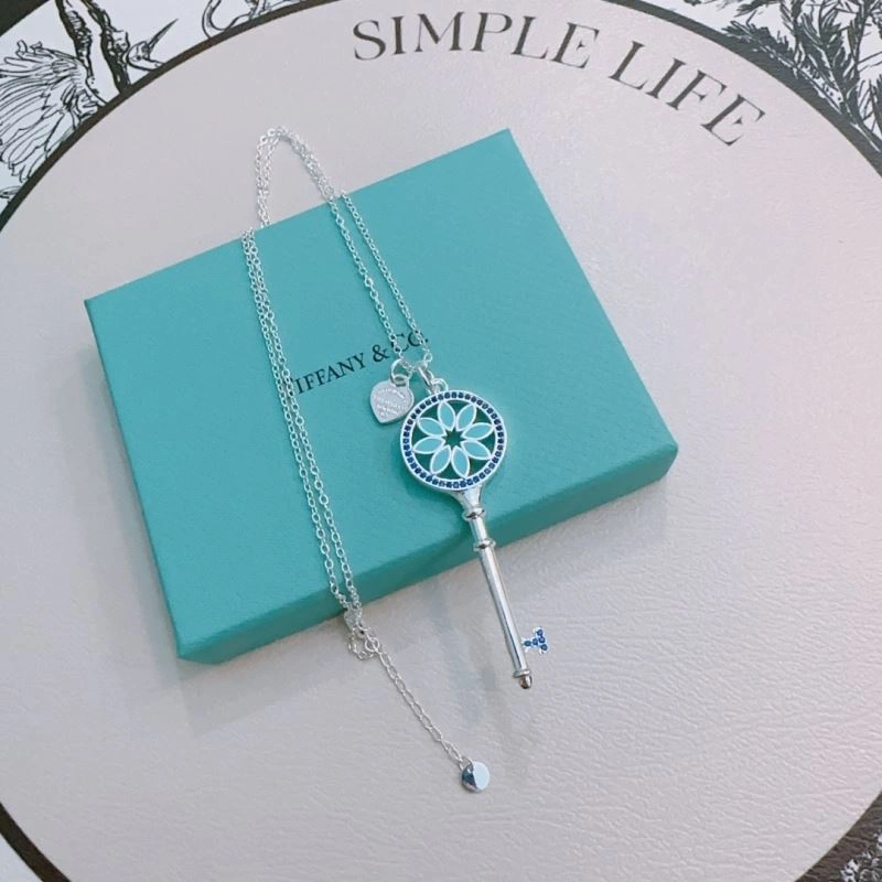 Cut-rate Tiffany Necklaces
