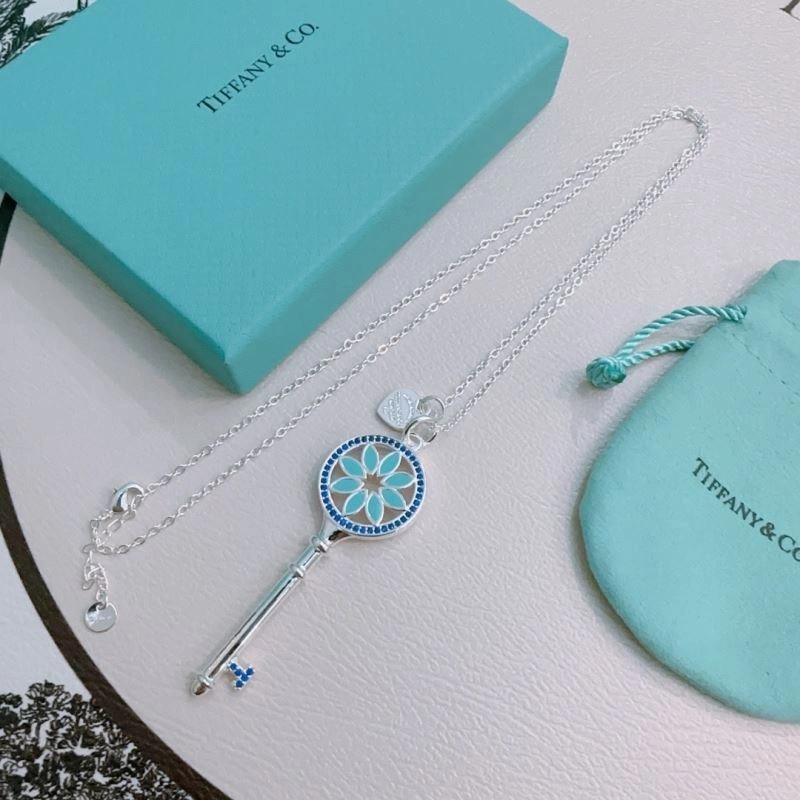 Cut-rate Tiffany Necklaces
