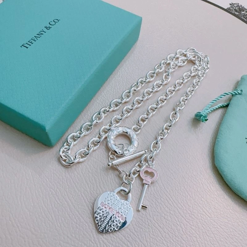 Indistinguishable Tiffany Necklaces