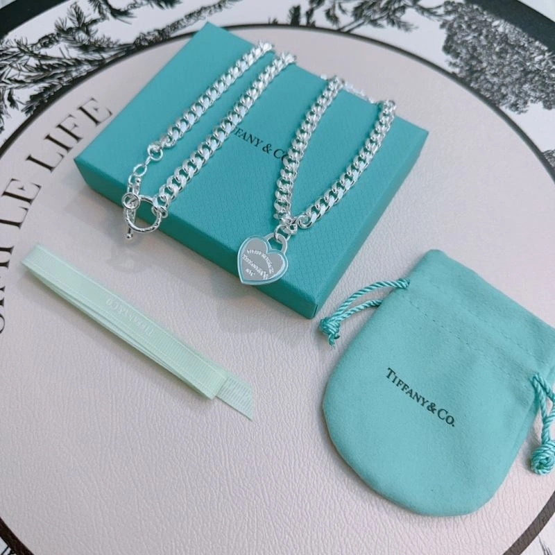 Brand-authenticated Tiffany Necklaces