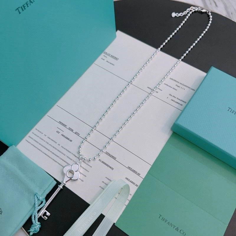 Brand-authenticated Tiffany Necklaces