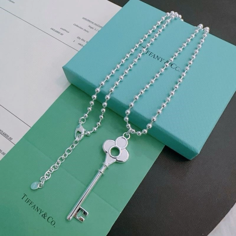 Brand-authenticated Tiffany Necklaces