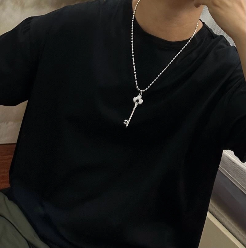 Brand-authenticated Tiffany Necklaces