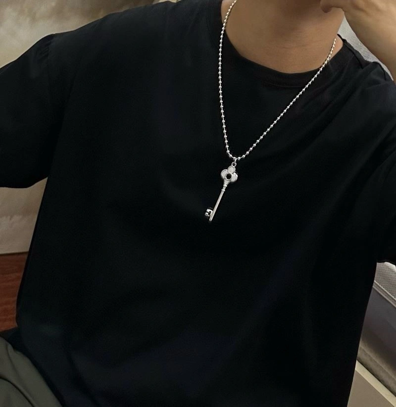 Brand-authenticated Tiffany Necklaces
