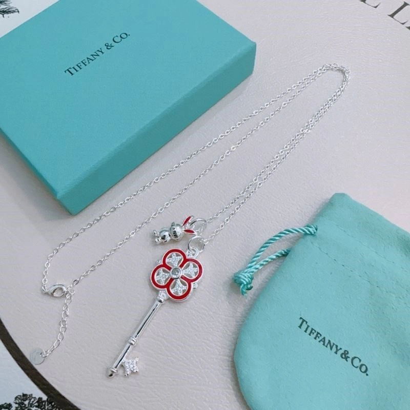 Brand-authenticated Tiffany Necklaces
