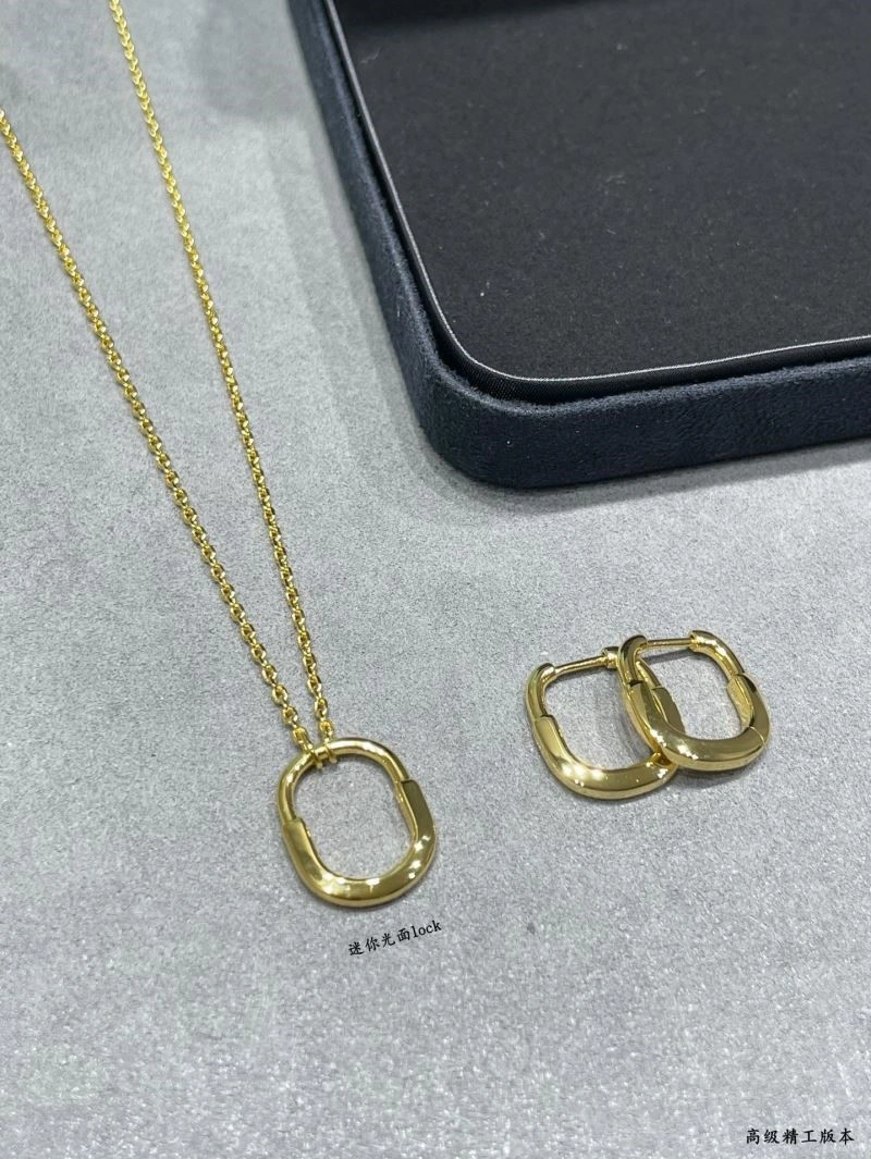 Accurate model Tiffany Necklaces