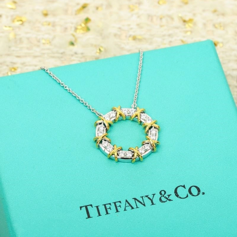 Cut-rate Tiffany Necklaces