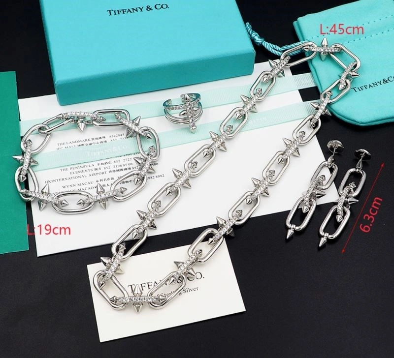 Economical Tiffany Necklaces