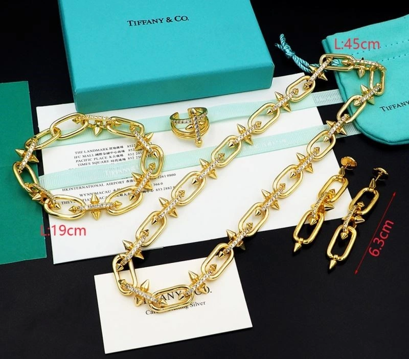 Top match Tiffany Necklaces