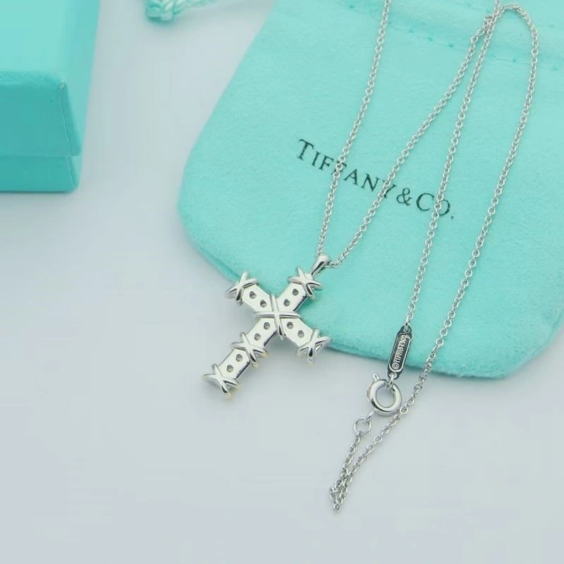 Brand-authenticated Tiffany Necklaces