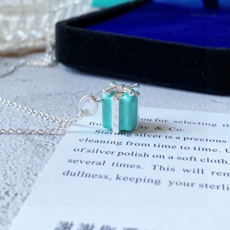 Discounted Tiffany Necklaces