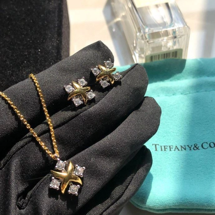 Authentic Tiffany Necklaces