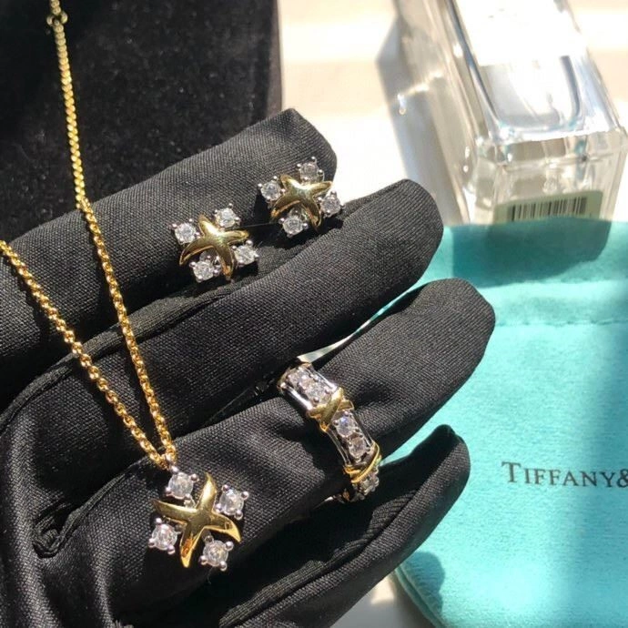 Authentic Tiffany Necklaces