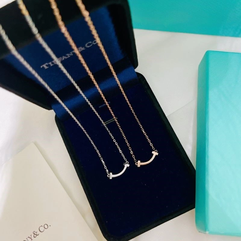 Official Tiffany Necklaces
