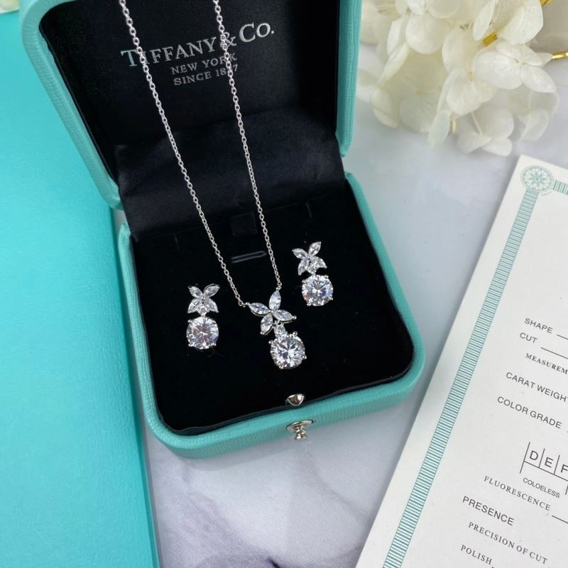 Official Tiffany Necklaces