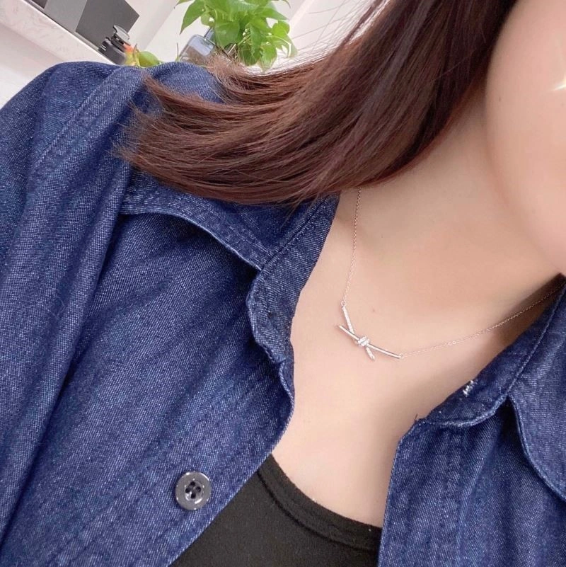Bargain Tiffany Necklaces