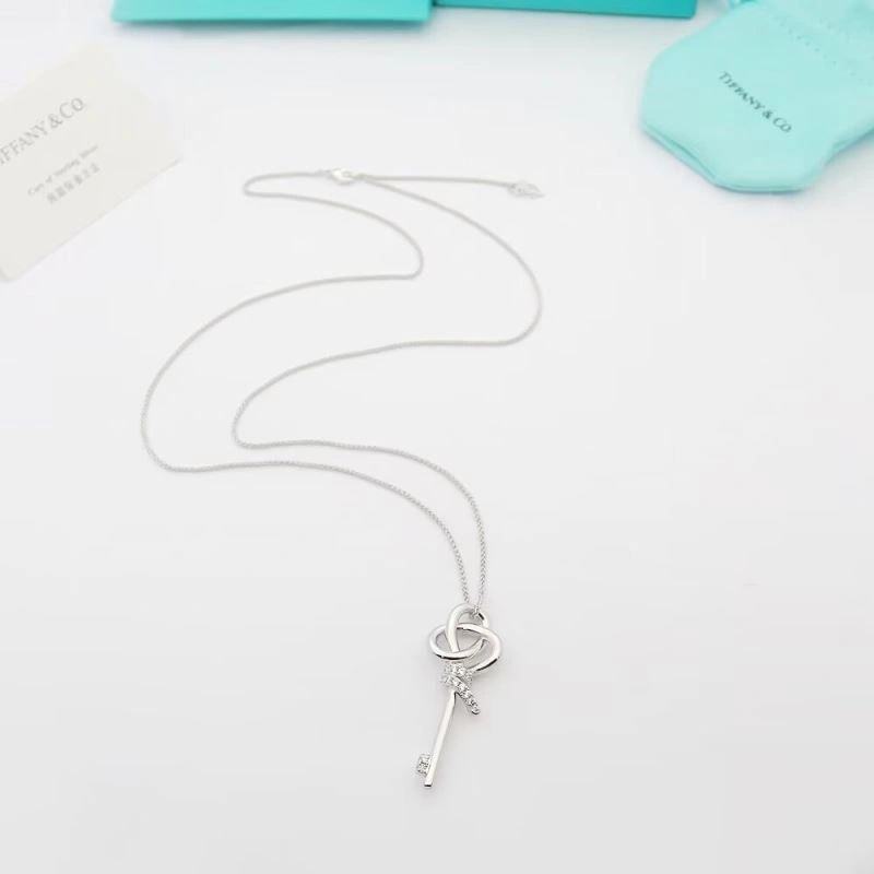 Cut-rate Tiffany Necklaces
