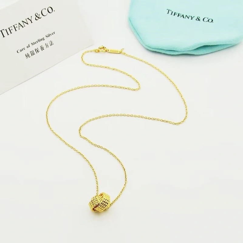 Bargain Tiffany Necklaces