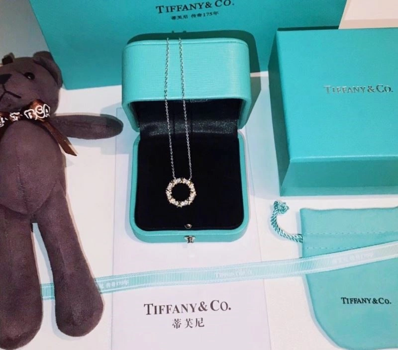 Bargain Tiffany Necklaces