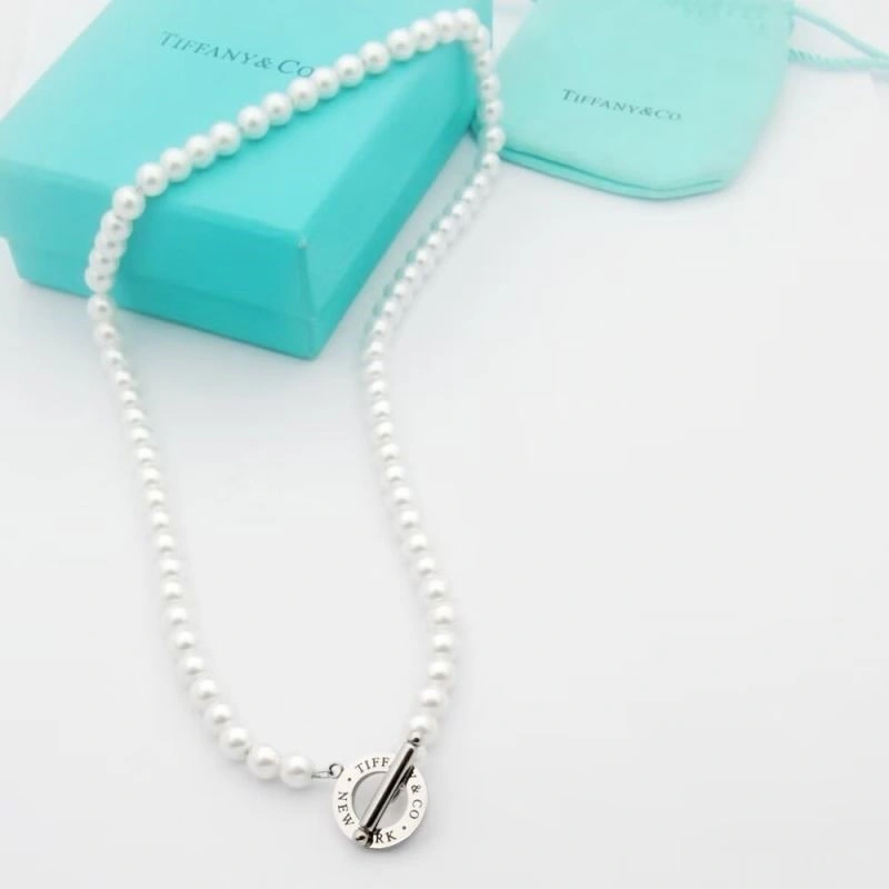 Brand-authenticated Tiffany Necklaces