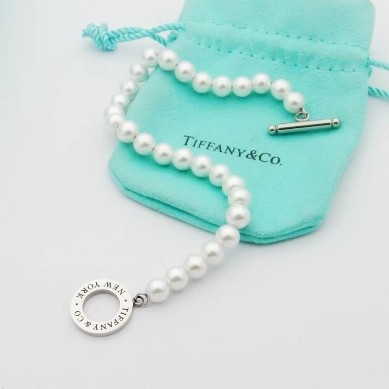 Brand-authenticated Tiffany Necklaces