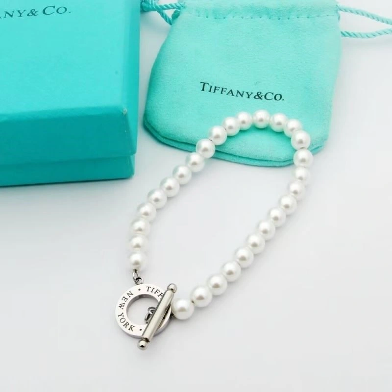 Brand-authenticated Tiffany Necklaces