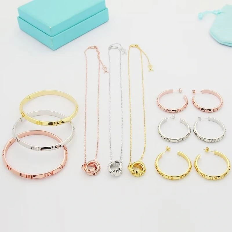 Brand-authenticated Tiffany Necklaces