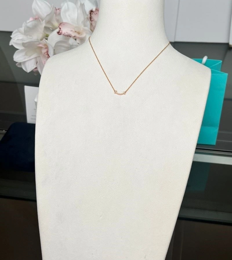 Cut-rate Tiffany Necklaces