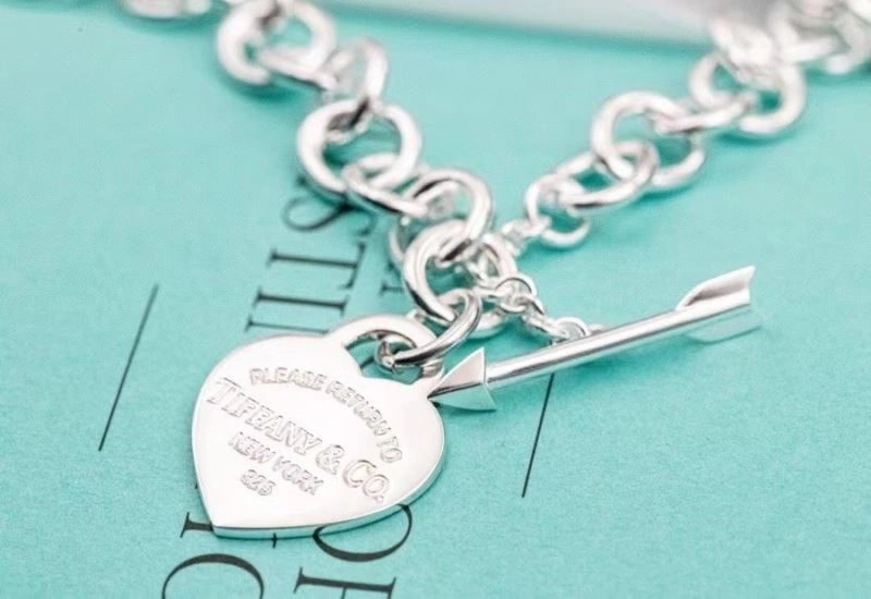 Official Tiffany Necklaces