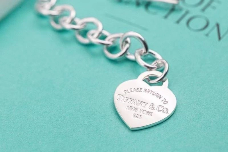 Official Tiffany Necklaces