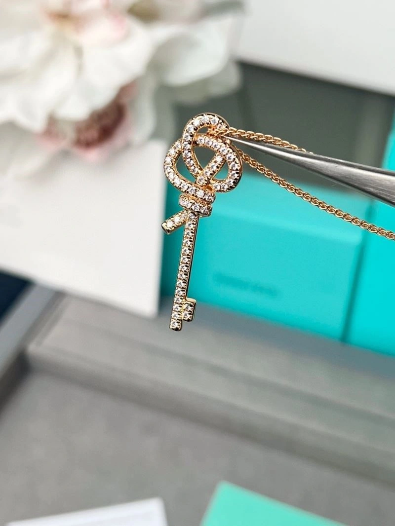 Economical Tiffany Necklaces