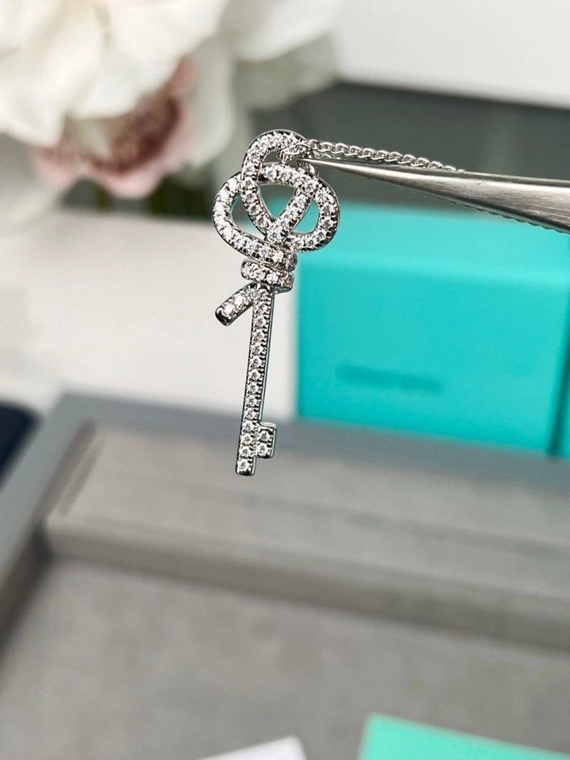 Budget-friendly Tiffany Necklaces
