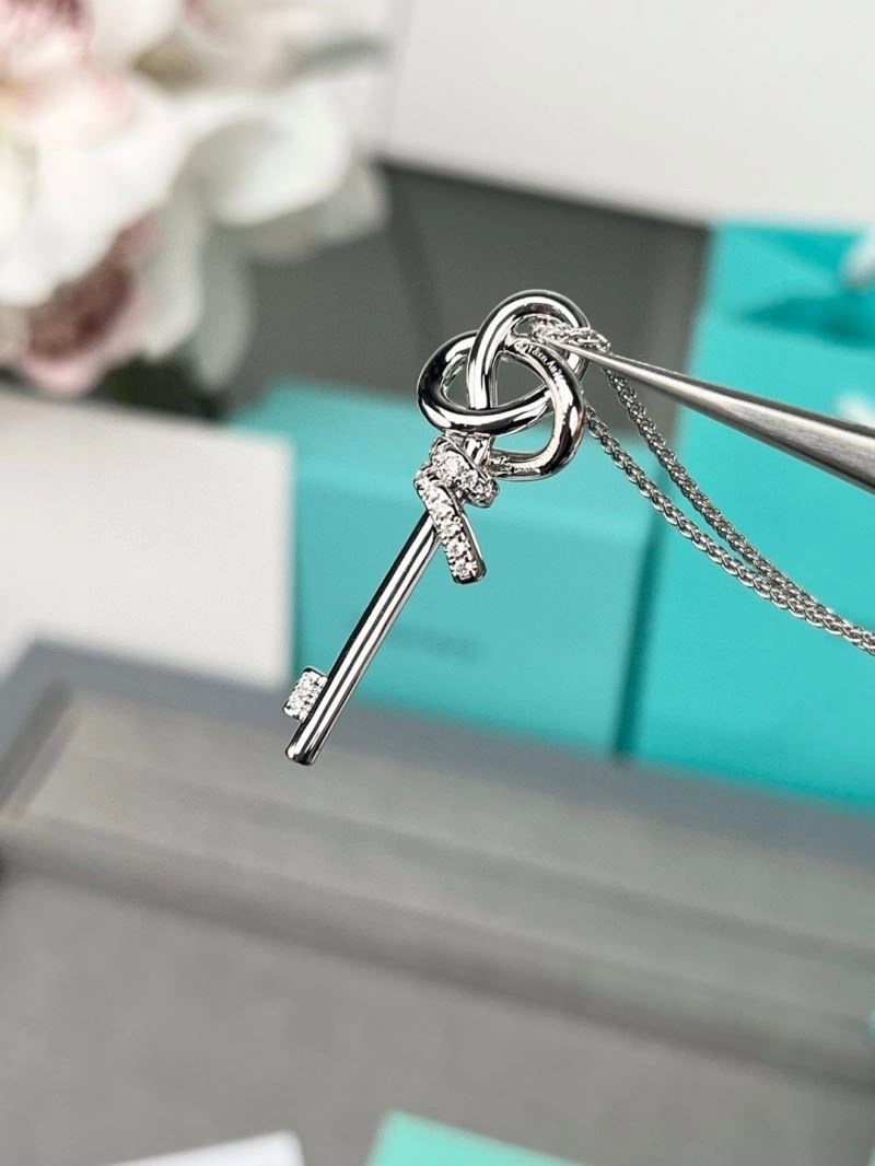 Budget-friendly Tiffany Necklaces