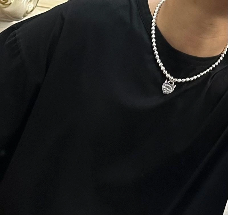 Indistinguishable Tiffany Necklaces