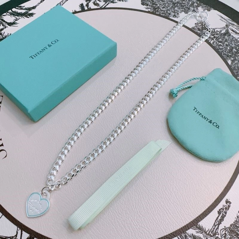 Brand-authenticated Tiffany Necklaces