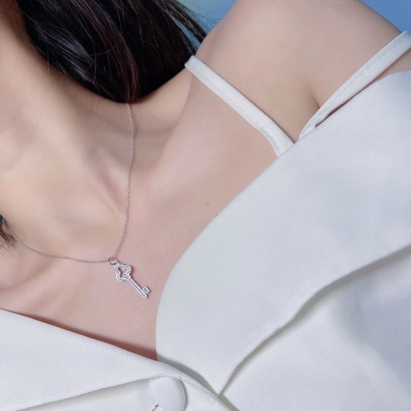 Official Tiffany Necklaces