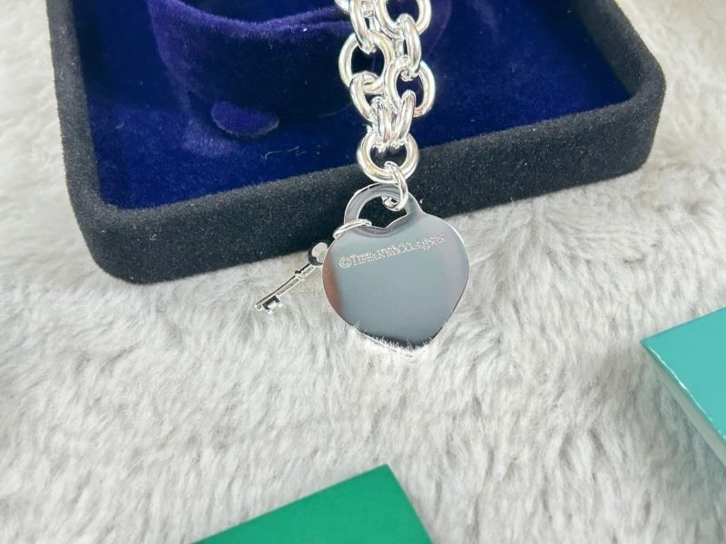 Economical Tiffany Necklaces