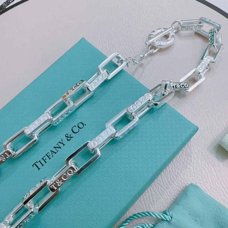 Official Tiffany Necklaces