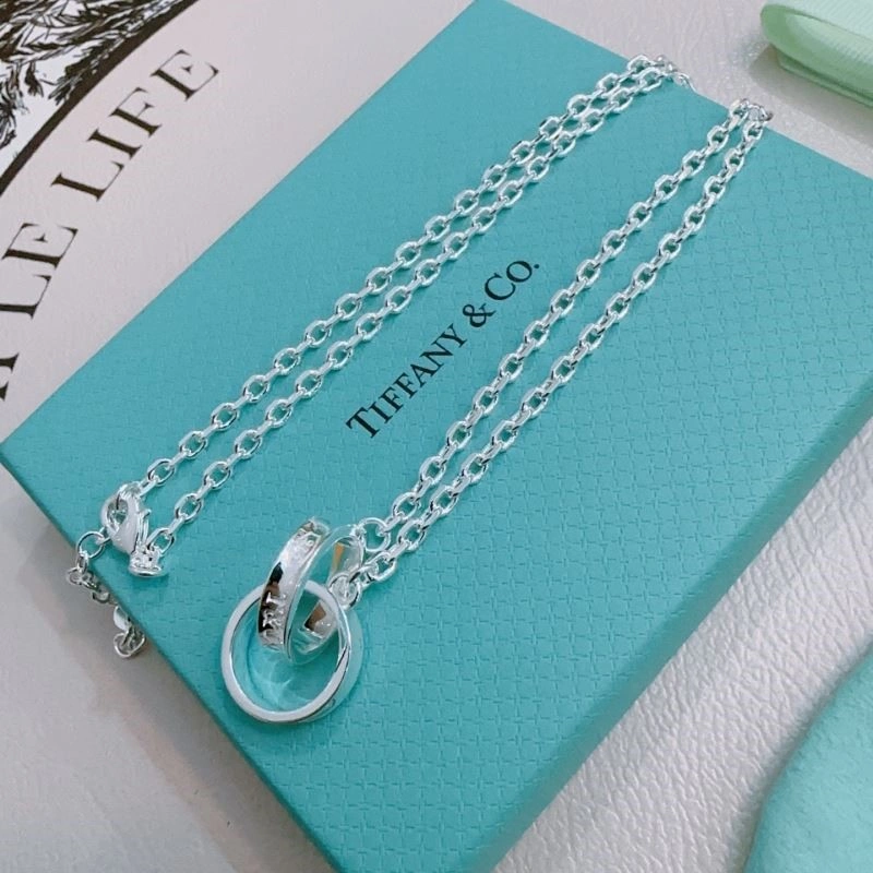 Brand-authenticated Tiffany Necklaces