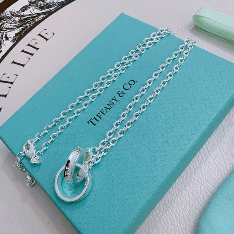 Brand-authenticated Tiffany Necklaces