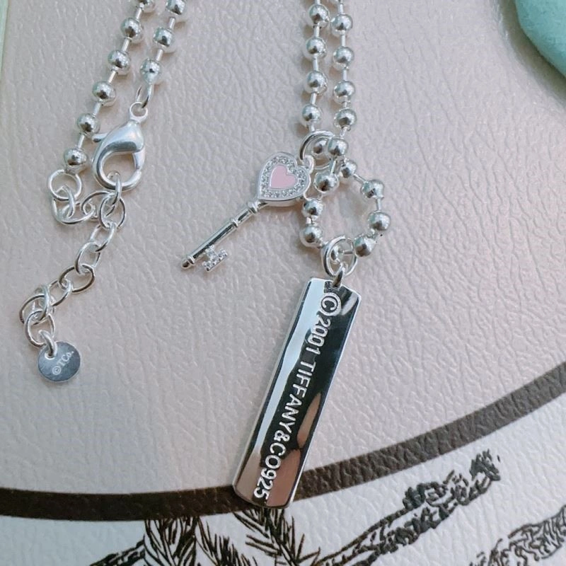 Cut-rate Tiffany Necklaces