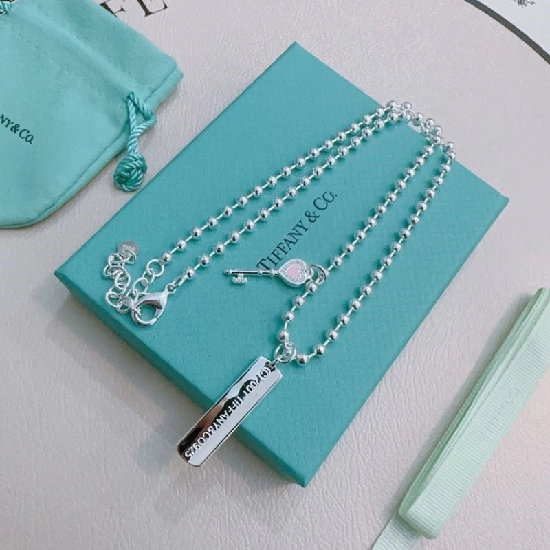 Cut-rate Tiffany Necklaces
