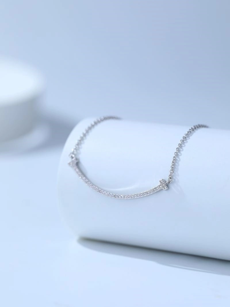 Accurate model Tiffany Necklaces