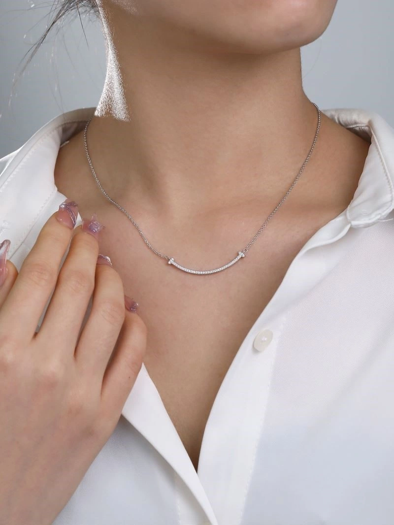 Accurate model Tiffany Necklaces