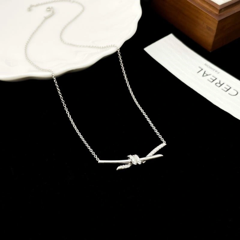 Official Tiffany Necklaces