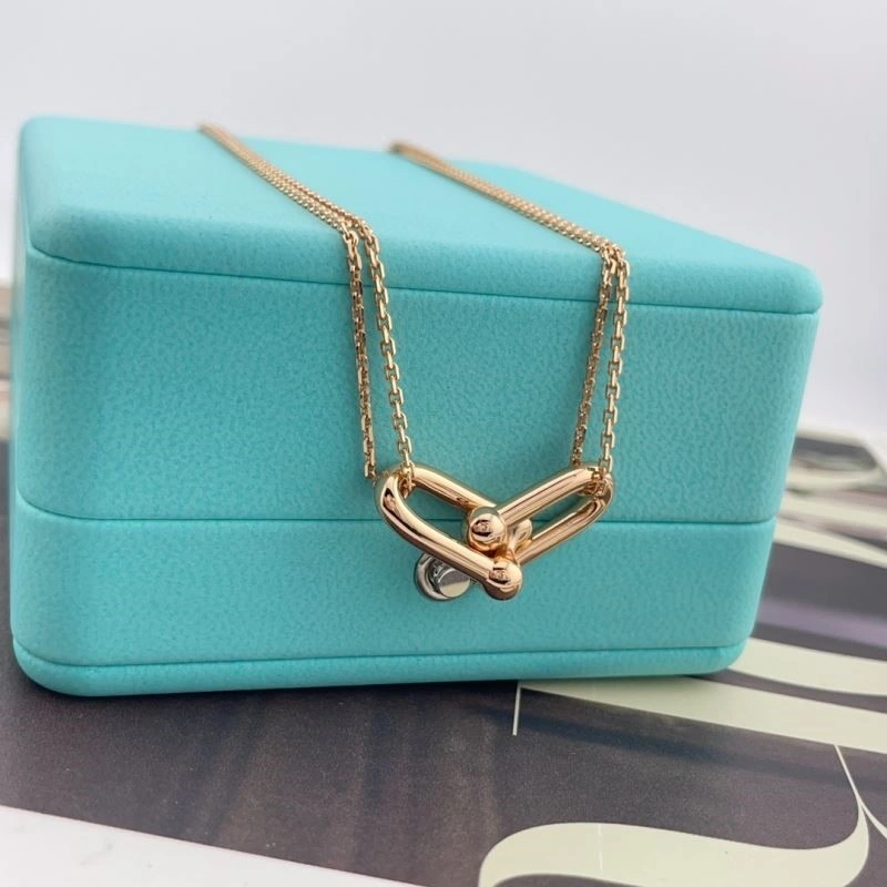 Cut-rate Tiffany Necklaces